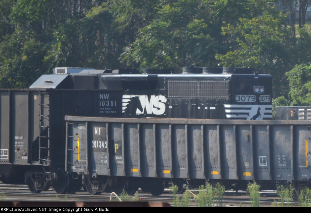 NORFOLK SOUTHERN GP 40-2 3079